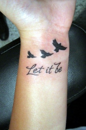 109 Small Wrist Tattoo Ideas for Men and Women (2020)
